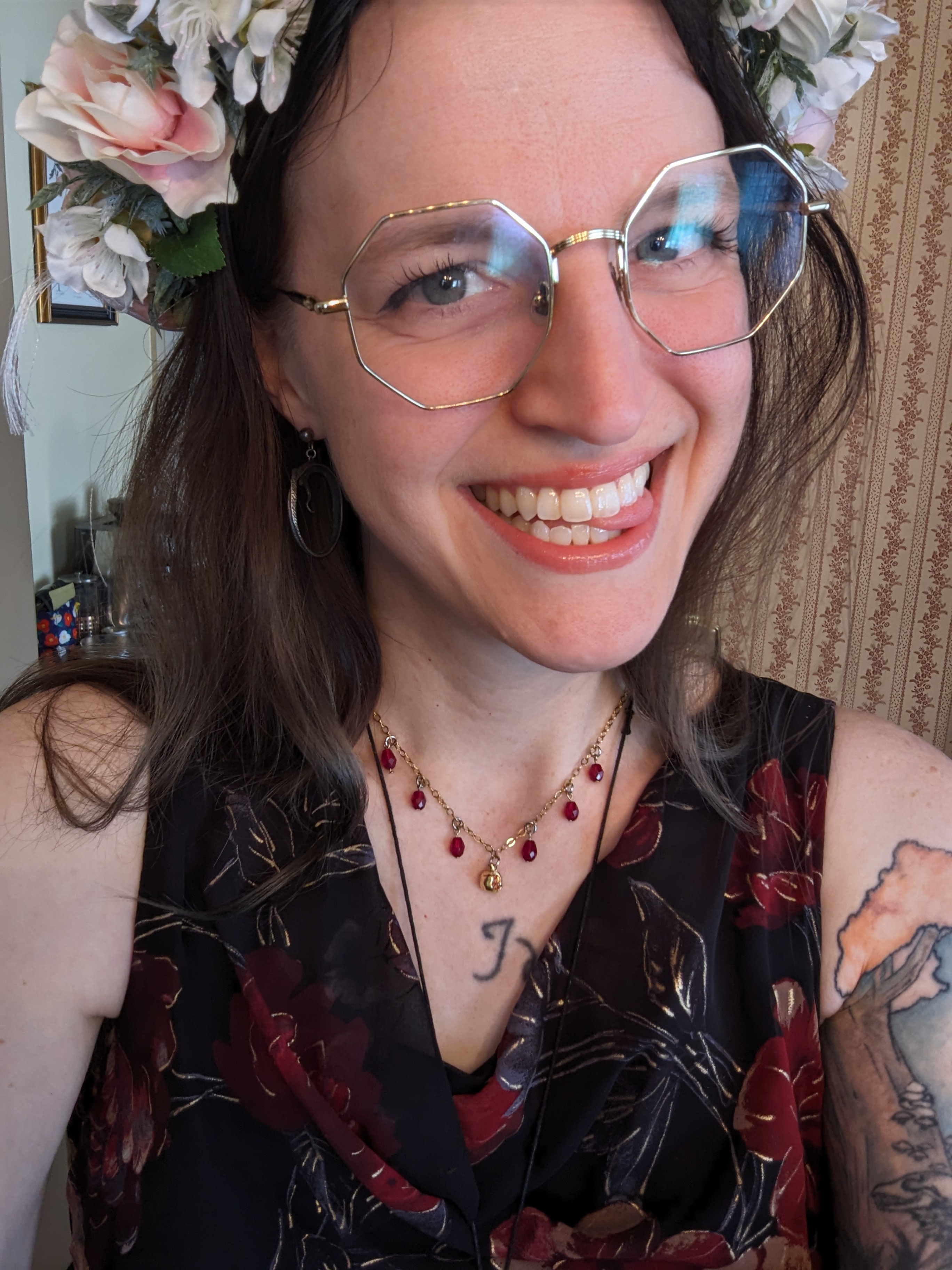 about ash – fox & flora